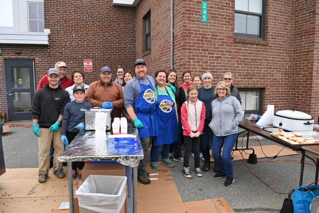 TA Alumni Association Gives Back with $10,000 in Grants - Thetford Academy